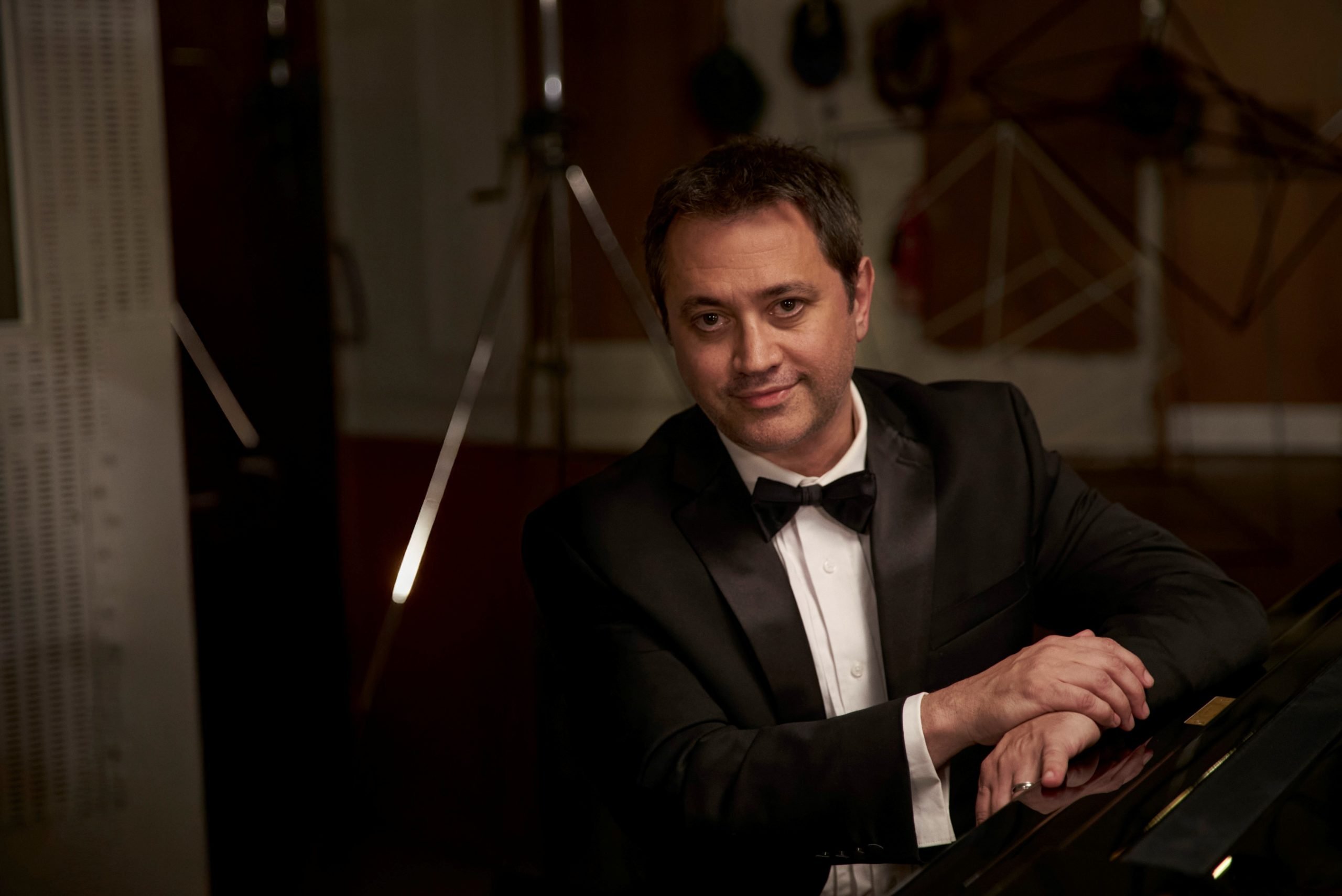 INTERVIEW: Rob Shirakbari [WHAT THE WORLD NEEDS Now: The Burt Bacharach ...