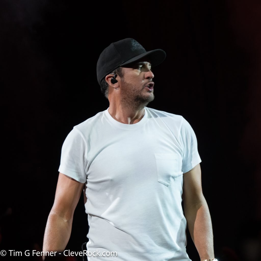 Concert Review: Luke Bryan | Blossom Music Center | 07.11.2025 ...